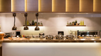 Plaza Premium Al Reem Lounge at Abu Dhabi International Airport