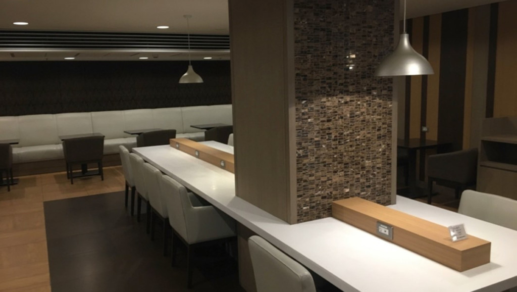 Japan Airlines Sakura Lounge at Bangkok Suvarnabhumi Airport