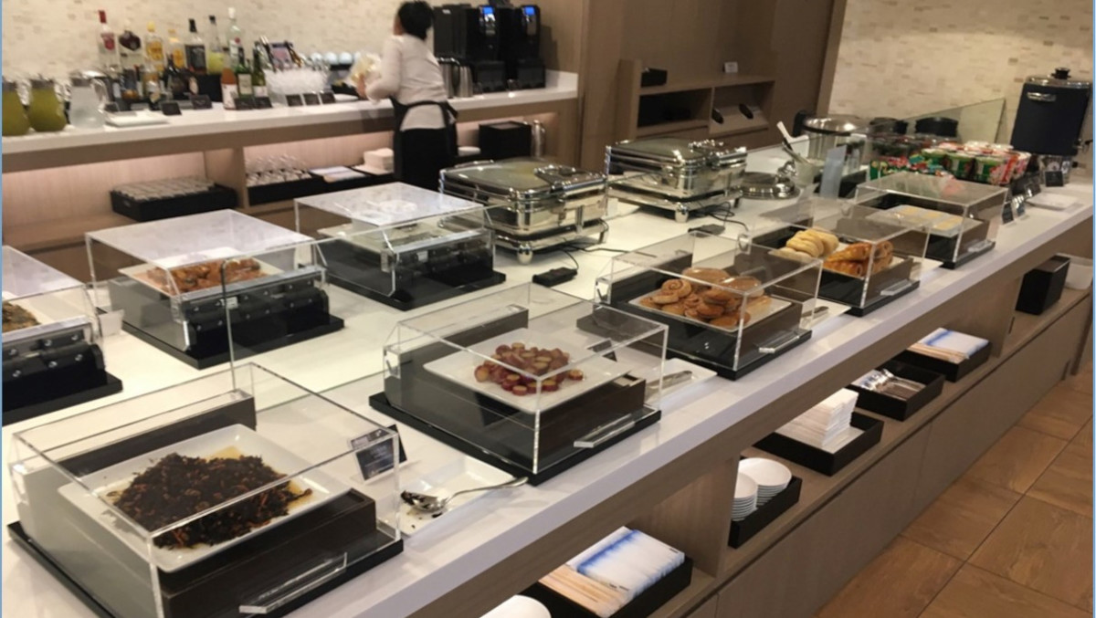 Japan Airlines Sakura Lounge at Bangkok Suvarnabhumi Airport