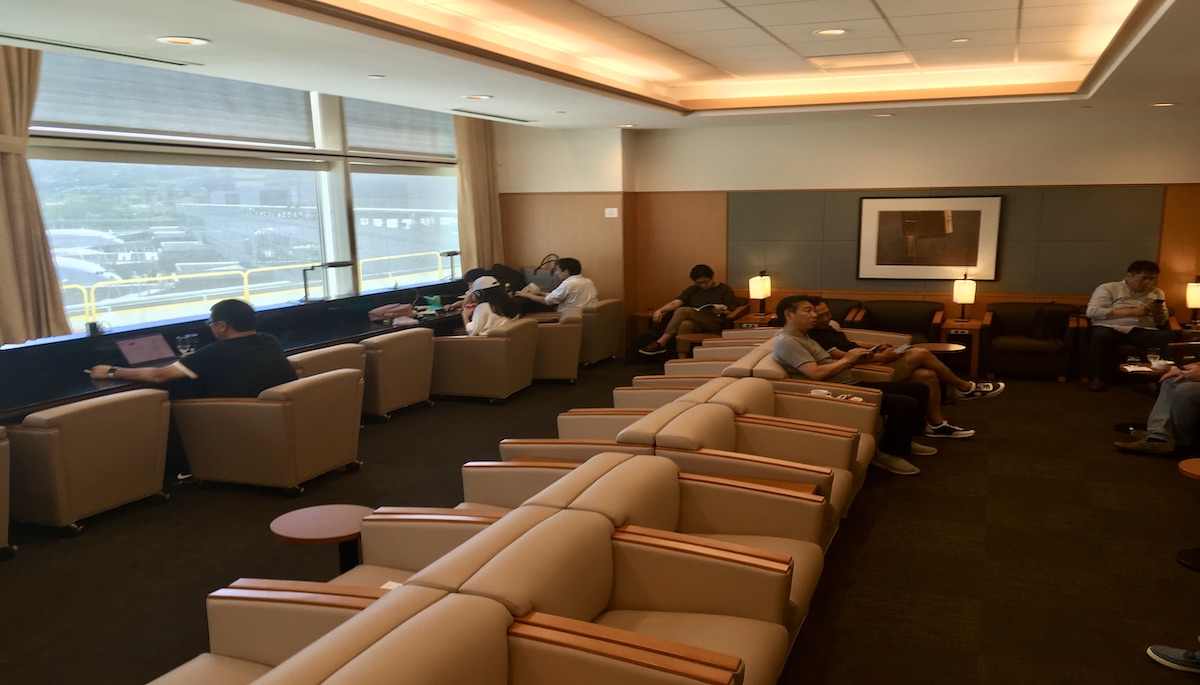 Japan Airlines Sakura Lounge at San Francisco International Airport